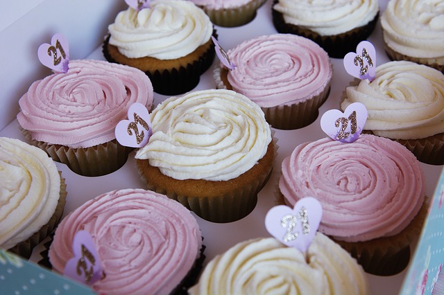 25 Brilliant Long Distance Relationship Gift Ideas